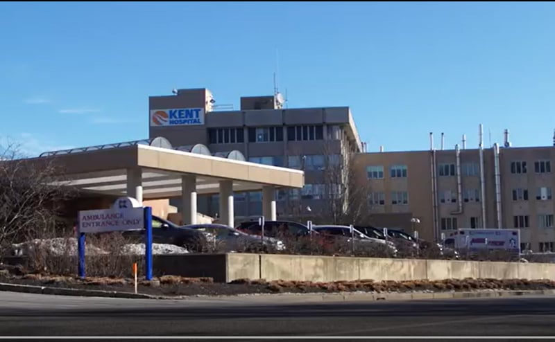 1-19-22-Inside a Rhode Island hospital E.R. overwhelmed by omicron